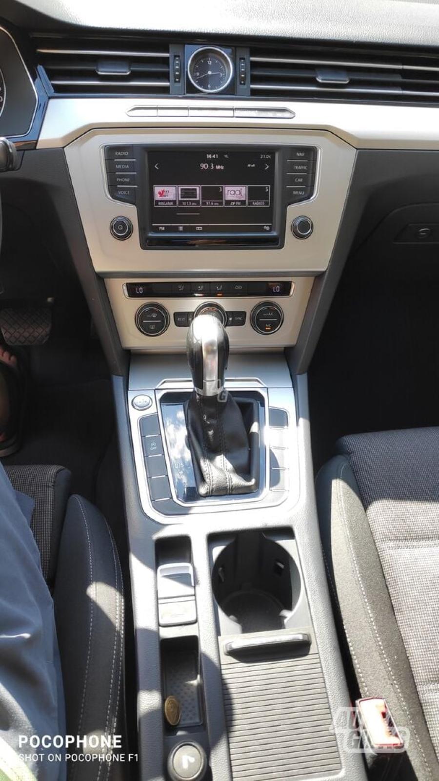 Melns Volkswagen Passat 2015 Kauņa, ar dzinēja tilpumu 1.60 L un nobraukumu 313 tūkst. km par 8800 €, foto 19 vietnē AUTOMOTO.COM.LV
