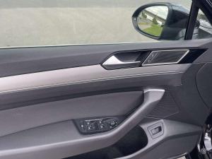 Black Volkswagen Passat 2015 in Kaunas, with an engine capacity of 1.60 L and mileage of 241 thousand km for 7550 €, photo 18 on AUTOMOTO.COM.LV