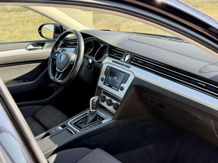 Melns Volkswagen Passat 2015 Vilkaviškis, ar dzinēja tilpumu 1.97 L un nobraukumu 255 tūkst. km par 8700 €, foto 17 vietnē AUTOMOTO.COM.LV