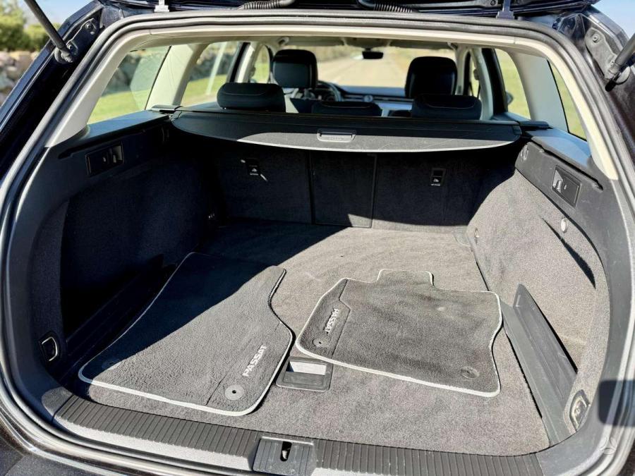 Melns Volkswagen Passat 2015 Vilkaviškis, ar dzinēja tilpumu 1.97 L un nobraukumu 255 tūkst. km par 8700 €, foto 21 vietnē AUTOMOTO.COM.LV