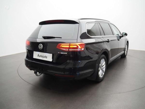 Melns Volkswagen Passat 2015 Viļņa, ar dzinēja tilpumu 1.40 L un nobraukumu 202 tūkst. km par 7500 €, foto 4 vietnē AUTOMOTO.COM.LV
