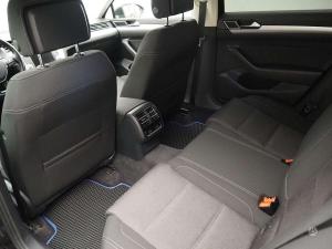 Black Volkswagen Passat 2015 in Vilnius, with an engine capacity of 1.40 L and mileage of 202 thousand km for 7500 €, photo 16 on AUTOMOTO.COM.LV