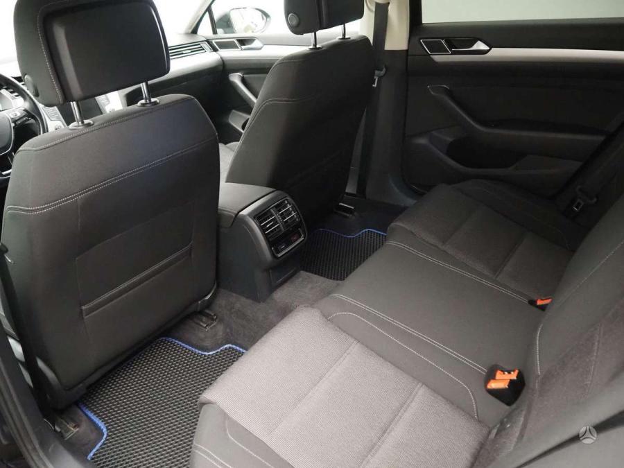Black Volkswagen Passat 2015 in Vilnius, with an engine capacity of 1.40 L and mileage of 202 thousand km for 7500 €, photo 16 on AUTOMOTO.COM.LV