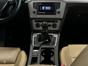 Melns Volkswagen Passat 2015 Klaipėda, ar dzinēja tilpumu 1.60 L un nobraukumu 297 tūkst. km par 7950 €, foto 8 vietnē AUTOMOTO.COM.LV