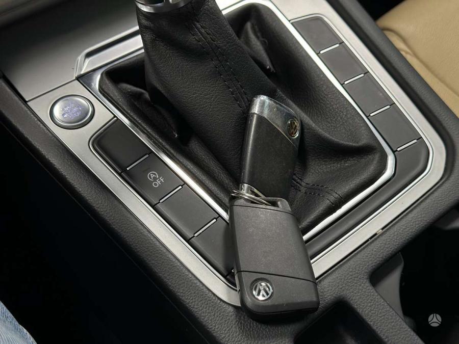Melns Volkswagen Passat 2015 Klaipėda, ar dzinēja tilpumu 1.60 L un nobraukumu 297 tūkst. km par 7950 €, foto 26 vietnē AUTOMOTO.COM.LV