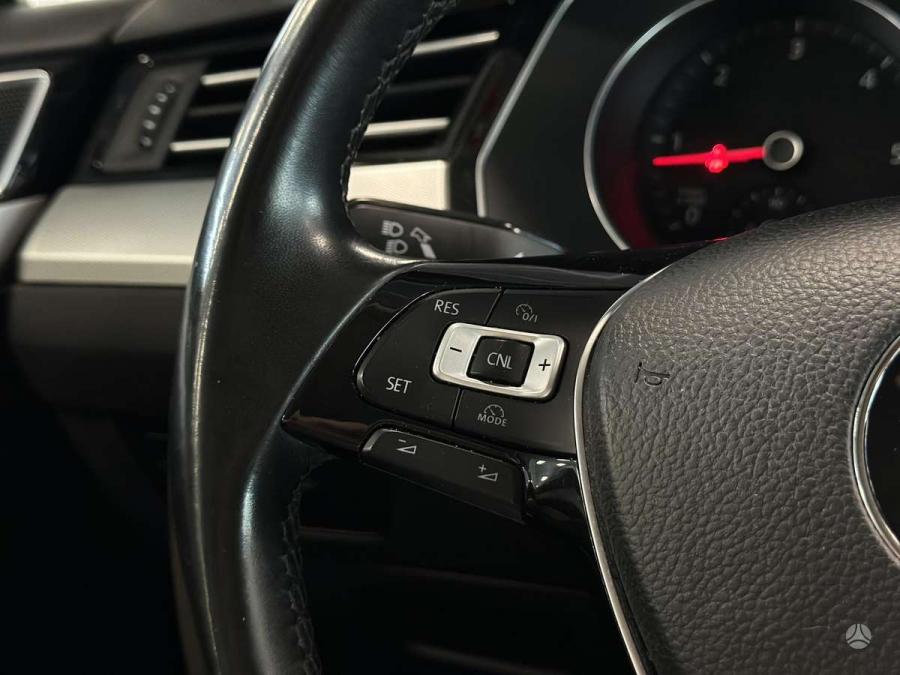 Melns Volkswagen Passat 2015 Klaipėda, ar dzinēja tilpumu 1.60 L un nobraukumu 297 tūkst. km par 7950 €, foto 27 vietnē AUTOMOTO.COM.LV