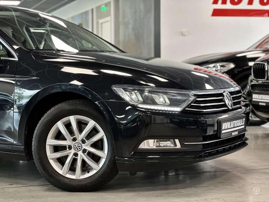 Melns Volkswagen Passat 2015 Klaipėda, ar dzinēja tilpumu 1.60 L un nobraukumu 297 tūkst. km par 7950 €, foto 33 vietnē AUTOMOTO.COM.LV