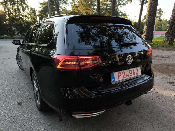 Volkswagen Passat 2015 in Vilnius on AUTOMOTO.COM.LV Black Volkswagen Passat 2015 in Vilnius, with an engine capacity of 1.97 L and mileage of 266 thousand km for 8450 β¬, photo 4 on AUTOMOTO.COM.LV