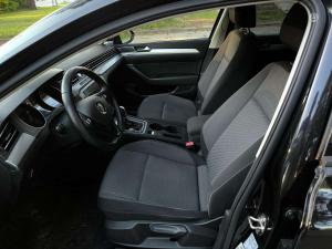 Black Volkswagen Passat 2015 in Vilnius, with an engine capacity of 1.97 L and mileage of 266 thousand km for 8450 €, photo 14 on AUTOMOTO.COM.LV