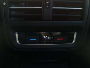 Black Volkswagen Passat 2015 in Vilnius, with an engine capacity of 1.97 L and mileage of 266 thousand km for 8450 €, photo 22 on AUTOMOTO.COM.LV