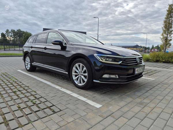 Volkswagen Passat 2015 in Vilnius on AUTOMOTO.COM.LV Black Volkswagen Passat 2015 in Vilnius, with an engine capacity of 1.97 L and mileage of 224 thousand km for 8800 β¬, photo 11 on AUTOMOTO.COM.LV