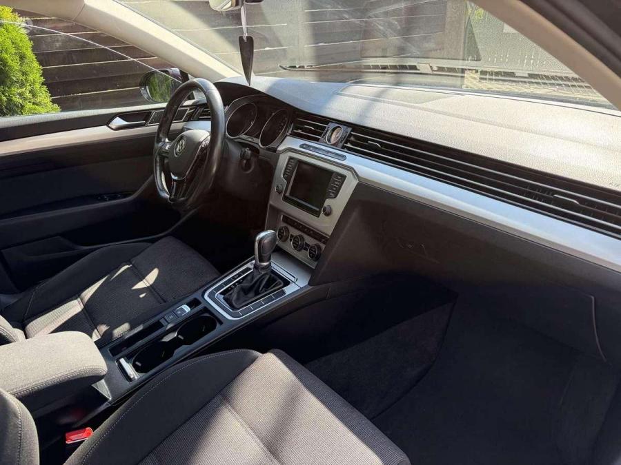 Melns Volkswagen Passat 2015 Kauņa, ar dzinēja tilpumu 1.97 L un nobraukumu 286 tūkst. km par 8250 €, foto 7 vietnē AUTOMOTO.COM.LV
