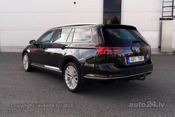 Black Volkswagen Passat 2015 in Tartu, with an engine capacity of 2.00 L and mileage of 270 thousand km for 11990 €, photo 5 on AUTOMOTO.COM.LV