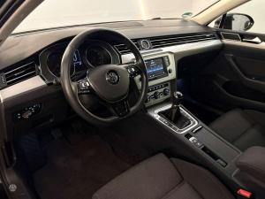 Melns Volkswagen Passat 2015 Marijampole, ar dzinēja tilpumu 1.97 L un nobraukumu 306 tūkst. km par 7999 €, foto 3 vietnē AUTOMOTO.COM.LV