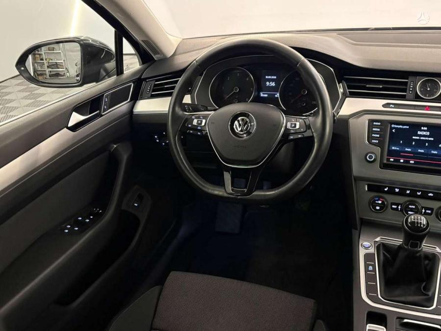Melns Volkswagen Passat 2015 Marijampole, ar dzinēja tilpumu 1.97 L un nobraukumu 306 tūkst. km par 7999 €, foto 14 vietnē AUTOMOTO.COM.LV