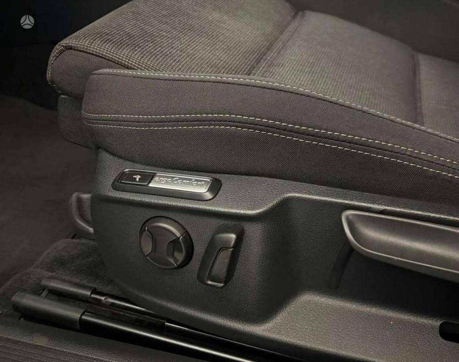 Melns Volkswagen Passat 2015 Marijampole, ar dzinēja tilpumu 1.97 L un nobraukumu 306 tūkst. km par 7999 €, foto 23 vietnē AUTOMOTO.COM.LV