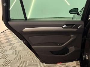 Melns Volkswagen Passat 2015 Marijampole, ar dzinēja tilpumu 1.97 L un nobraukumu 306 tūkst. km par 7999 €, foto 24 vietnē AUTOMOTO.COM.LV
