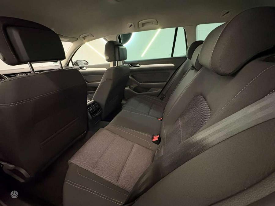 Melns Volkswagen Passat 2015 Marijampole, ar dzinēja tilpumu 1.97 L un nobraukumu 306 tūkst. km par 7999 €, foto 27 vietnē AUTOMOTO.COM.LV