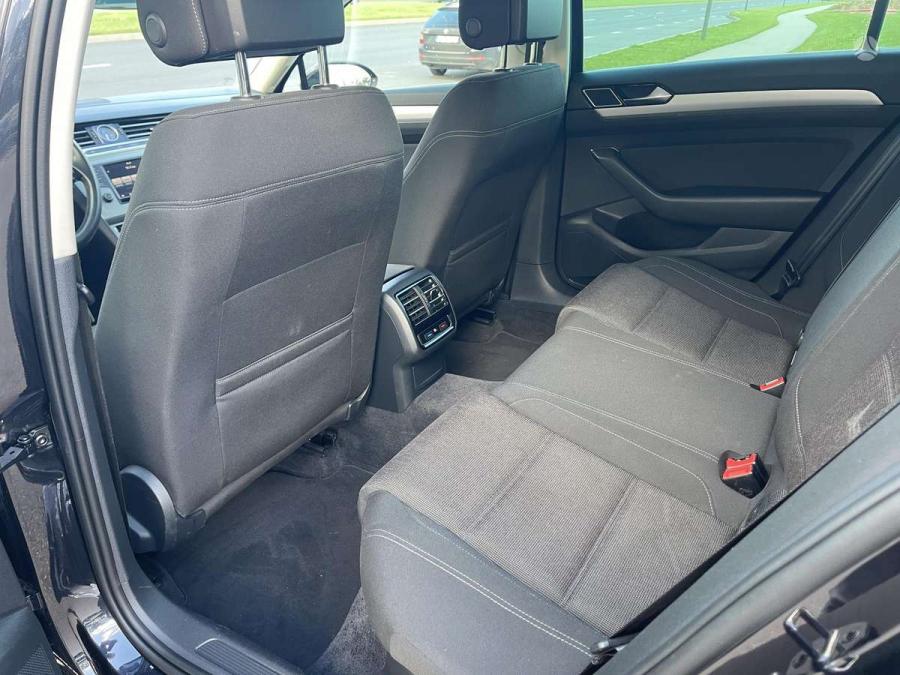 Melns Volkswagen Passat 2015 Kauņa, ar dzinēja tilpumu 1.60 L un nobraukumu 243 tūkst. km par 7200 €, foto 26 vietnē AUTOMOTO.COM.LV