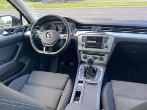 Melns Volkswagen Passat 2015 Kauņa, ar dzinēja tilpumu 1.60 L un nobraukumu 243 tūkst. km par 7200 €, foto 27 vietnē AUTOMOTO.COM.LV