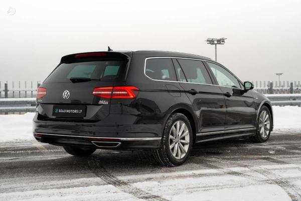 Black Volkswagen Passat 2016 in Vilnius, with an engine capacity of 1.97 L and mileage of 200 thousand km for 12500 €, photo 6 on AUTOMOTO.COM.LV