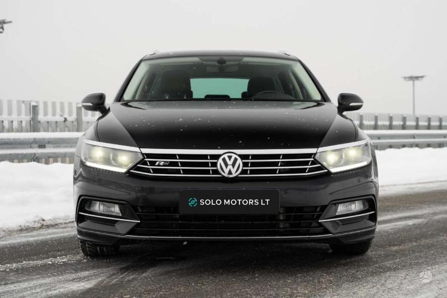 Black Volkswagen Passat 2016 in Vilnius, with an engine capacity of 1.97 L and mileage of 200 thousand km for 12500 €, photo 9 on AUTOMOTO.COM.LV