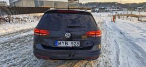 Black Volkswagen Passat 2016 in Kaunas, with an engine capacity of 1.97 L and mileage of 269 thousand km for 8500 €, photo 6 on AUTOMOTO.COM.LV