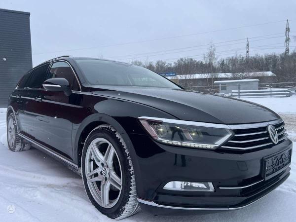 Black Volkswagen Passat 2016 in Kaunas, with an engine capacity of 1.97 L and mileage of 272 thousand km for 10200 €, photo 1 on AUTOMOTO.COM.LV