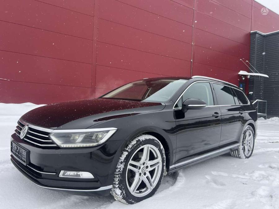 Black Volkswagen Passat 2016 in Kaunas, with an engine capacity of 1.97 L and mileage of 272 thousand km for 10200 €, photo 3 on AUTOMOTO.COM.LV