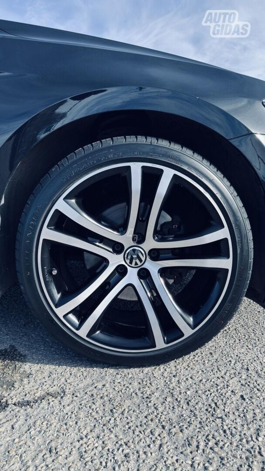 Melns Volkswagen Passat 2016 Panevēža, ar dzinēja tilpumu 2.00 L un nobraukumu 280 tūkst. km par 11000 €, foto 18 vietnē AUTOMOTO.COM.LV