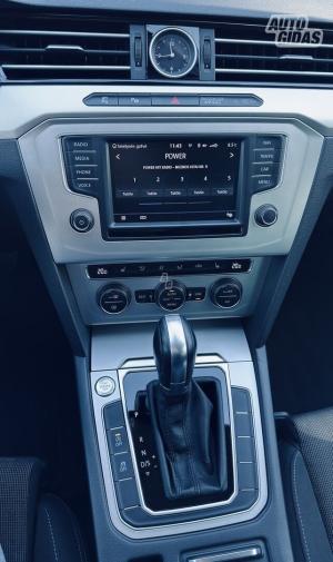 Melns Volkswagen Passat 2016 Panevēža, ar dzinēja tilpumu 2.00 L un nobraukumu 280 tūkst. km par 11000 €, foto 26 vietnē AUTOMOTO.COM.LV