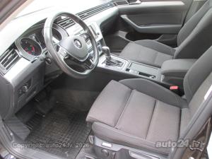 Black Volkswagen Passat 2016 in Tartu, with an engine capacity of 1.60 L and mileage of 241 thousand km for 9200 €, photo 6 on AUTOMOTO.COM.LV