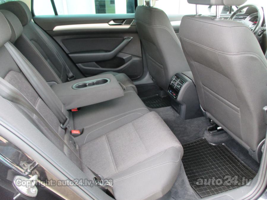 Black Volkswagen Passat 2016 in Tartu, with an engine capacity of 1.60 L and mileage of 241 thousand km for 9200 €, photo 10 on AUTOMOTO.COM.LV