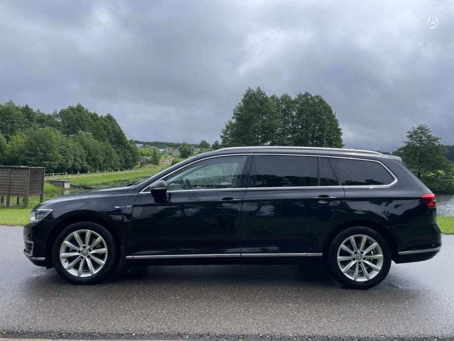 Melns Volkswagen Passat 2016 Viļņa, ar dzinēja tilpumu 1.40 L un nobraukumu 240 tūkst. km par 9300 €, foto 3 vietnē AUTOMOTO.COM.LV
