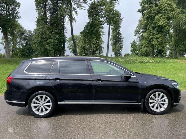 Melns Volkswagen Passat 2016 Viļņa, ar dzinēja tilpumu 1.40 L un nobraukumu 240 tūkst. km par 9300 €, foto 6 vietnē AUTOMOTO.COM.LV