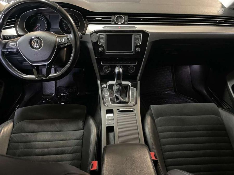 Melns Volkswagen Passat 2016 Viļņa, ar dzinēja tilpumu 1.40 L un nobraukumu 240 tūkst. km par 9300 €, foto 14 vietnē AUTOMOTO.COM.LV