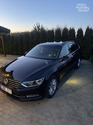 Melns Volkswagen Passat 2016 Klaipėda, ar dzinēja tilpumu 2.00 L un nobraukumu 375 tūkst. km par 8000 €, foto  vietnē AUTOMOTO.COM.LV