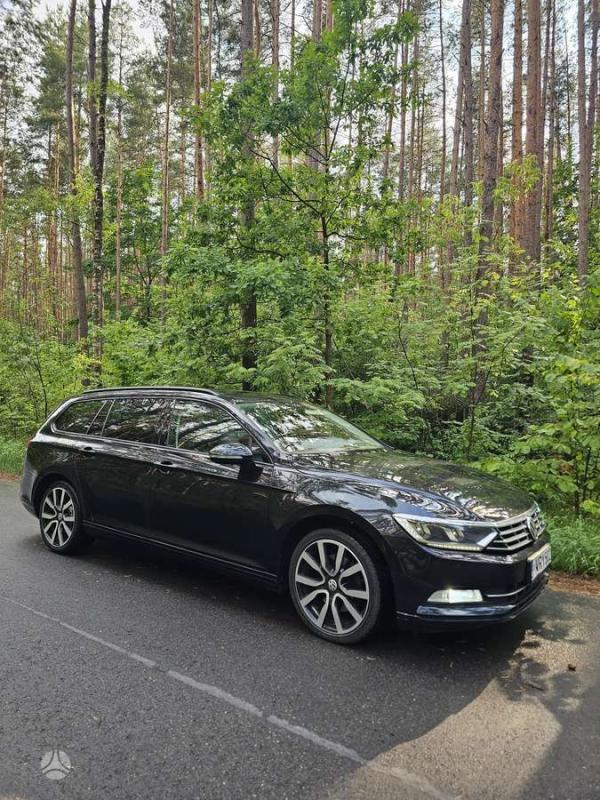 Black Volkswagen Passat 2016 in Vilnius, with an engine capacity of 1.97 L and mileage of 314 thousand km for 9000 €, photo 2 on AUTOMOTO.COM.LV