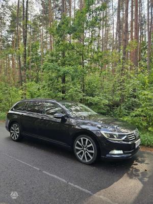 Black Volkswagen Passat 2016 in Vilnius, with an engine capacity of 1.97 L and mileage of 314 thousand km for 9000 €, photo 3 on AUTOMOTO.COM.LV