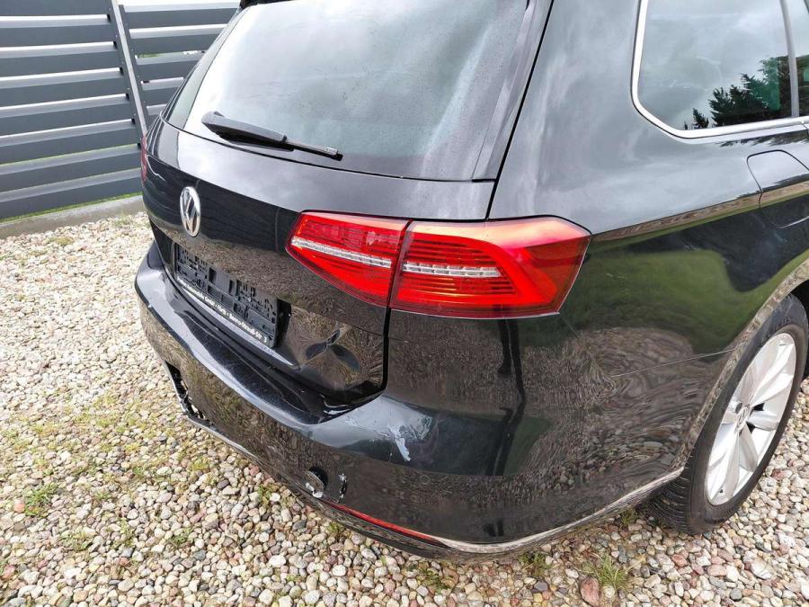 Black Volkswagen Passat 2016 in Vilkaviskis, with an engine capacity of 1.97 L and mileage of 276 thousand km for 7200 €, photo 10 on AUTOMOTO.COM.LV