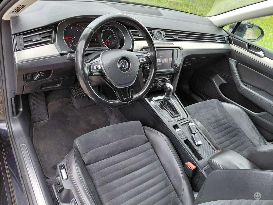 Black Volkswagen Passat 2016 in Vilkaviskis, with an engine capacity of 1.97 L and mileage of 276 thousand km for 7200 €, photo 21 on AUTOMOTO.COM.LV