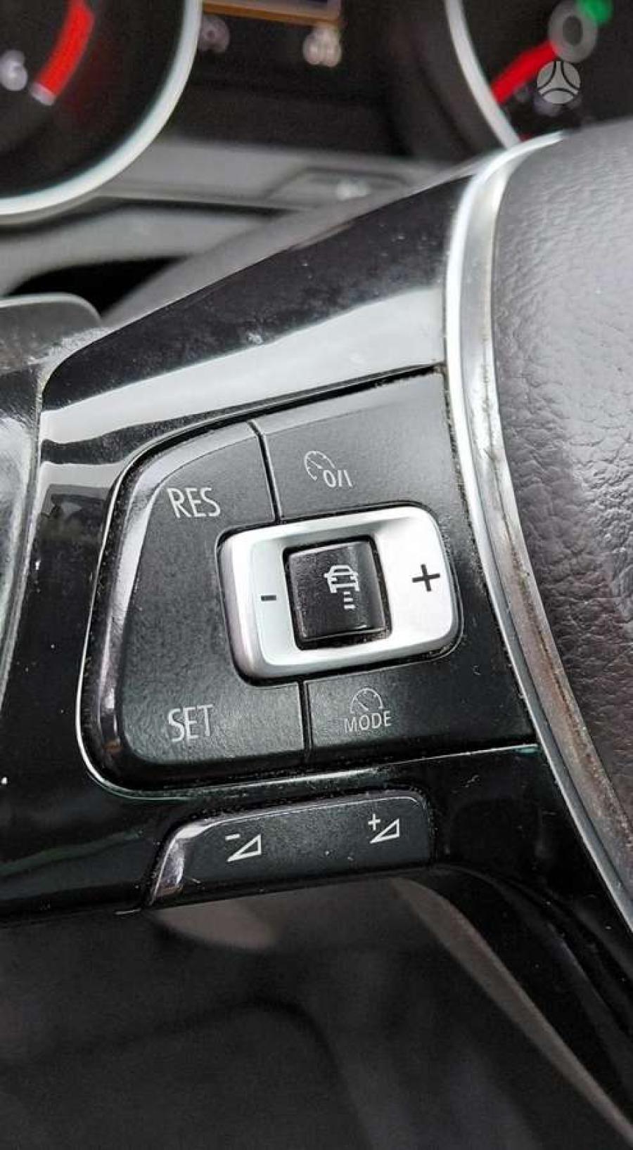 Black Volkswagen Passat 2016 in Vilkaviskis, with an engine capacity of 1.97 L and mileage of 276 thousand km for 7200 €, photo 23 on AUTOMOTO.COM.LV