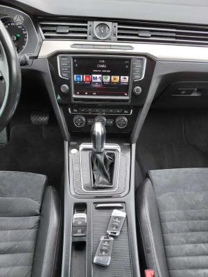 Black Volkswagen Passat 2016 in Vilkaviskis, with an engine capacity of 1.97 L and mileage of 276 thousand km for 7200 €, photo 25 on AUTOMOTO.COM.LV