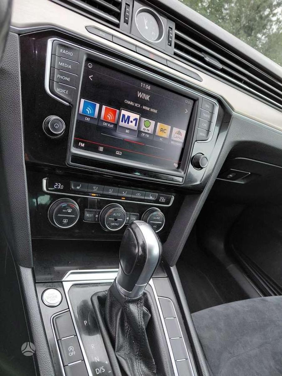 Black Volkswagen Passat 2016 in Vilkaviskis, with an engine capacity of 1.97 L and mileage of 276 thousand km for 7200 €, photo 28 on AUTOMOTO.COM.LV