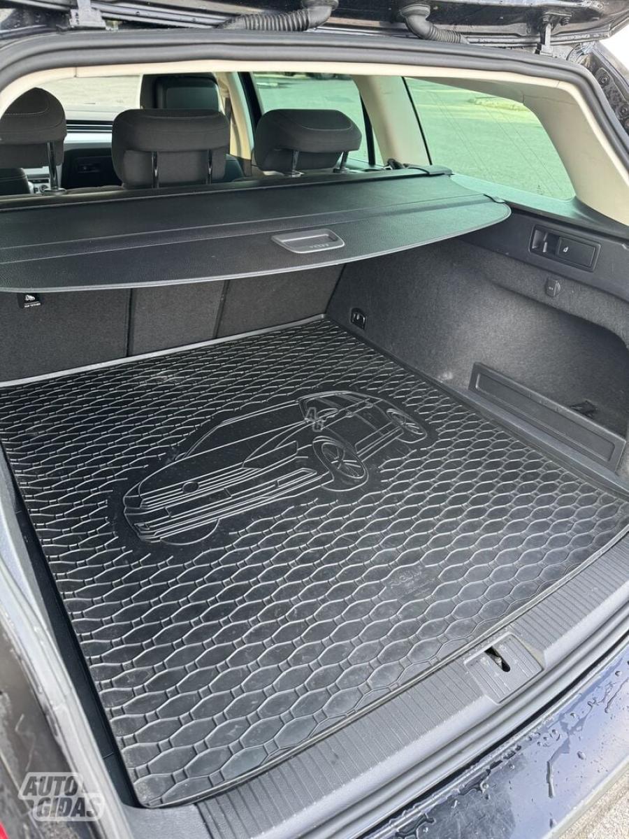 Black Volkswagen Passat 2016 in Klaipeda, with an engine capacity of 2.00 L and mileage of 376 thousand km for 6950 €, photo 17 on AUTOMOTO.COM.LV