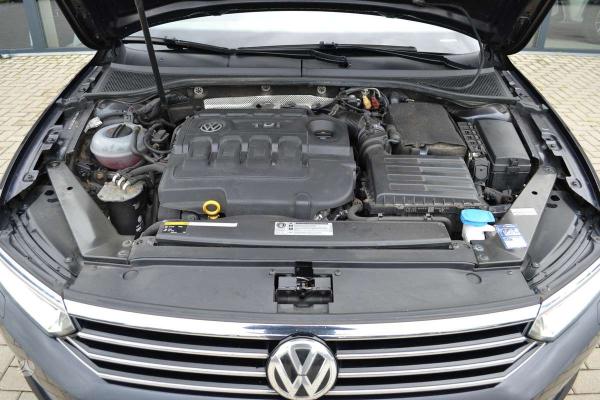Melns Volkswagen Passat 2016 Viļņa, ar dzinēja tilpumu 1.97 L un nobraukumu 283 tūkst. km par 9500 €, foto 9 vietnē AUTOMOTO.COM.LV