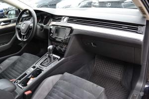 Melns Volkswagen Passat 2016 Viļņa, ar dzinēja tilpumu 1.97 L un nobraukumu 283 tūkst. km par 9500 €, foto 17 vietnē AUTOMOTO.COM.LV