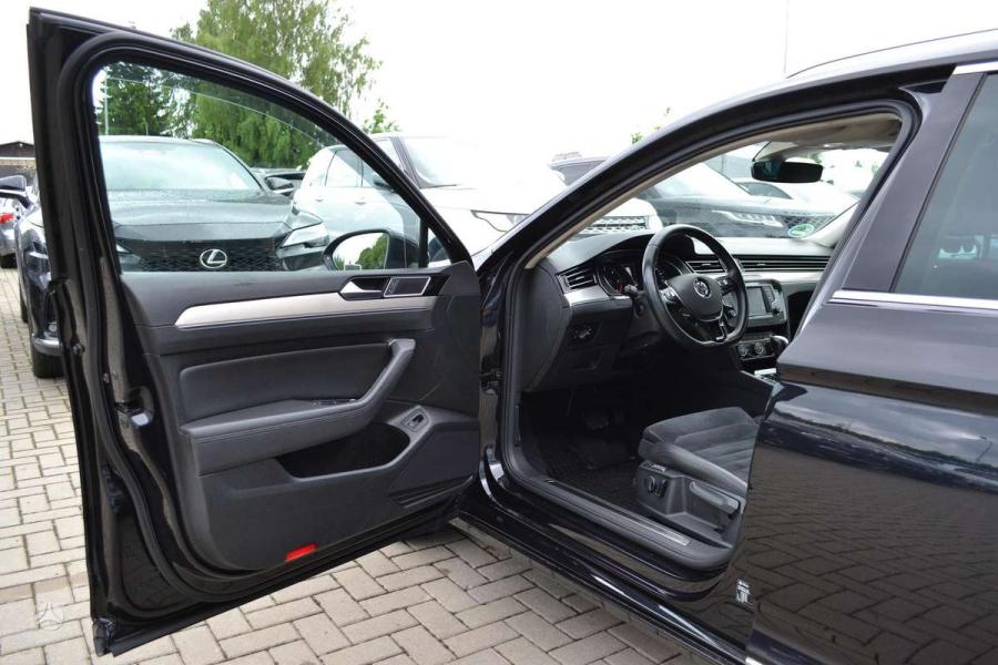 Melns Volkswagen Passat 2016 Viļņa, ar dzinēja tilpumu 1.97 L un nobraukumu 283 tūkst. km par 9500 €, foto 30 vietnē AUTOMOTO.COM.LV
