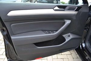 Melns Volkswagen Passat 2016 Viļņa, ar dzinēja tilpumu 1.97 L un nobraukumu 283 tūkst. km par 9500 €, foto 31 vietnē AUTOMOTO.COM.LV