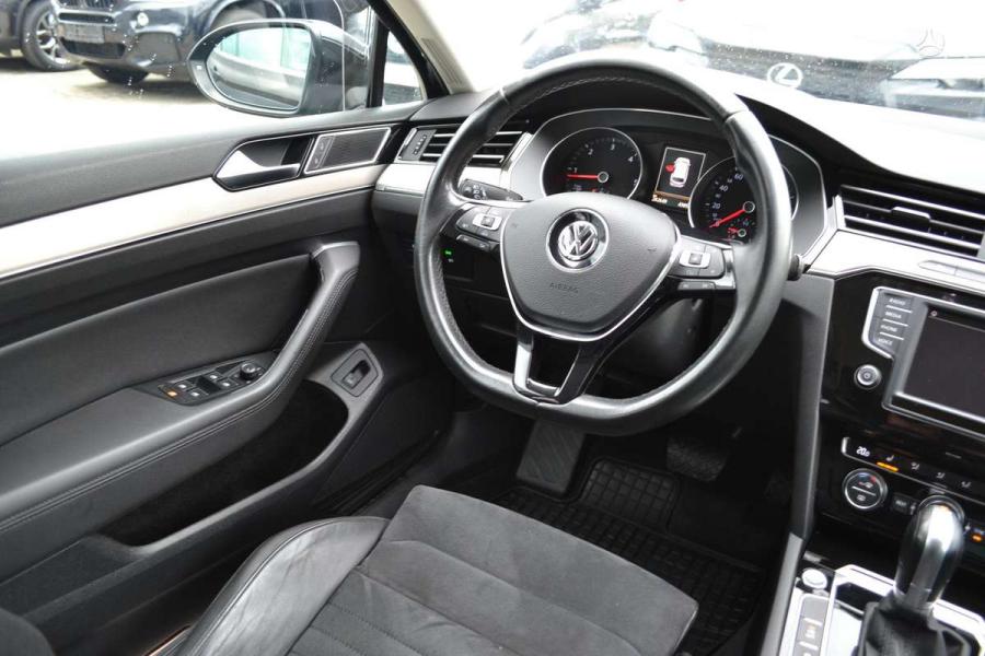 Melns Volkswagen Passat 2016 Viļņa, ar dzinēja tilpumu 1.97 L un nobraukumu 283 tūkst. km par 9500 €, foto 39 vietnē AUTOMOTO.COM.LV